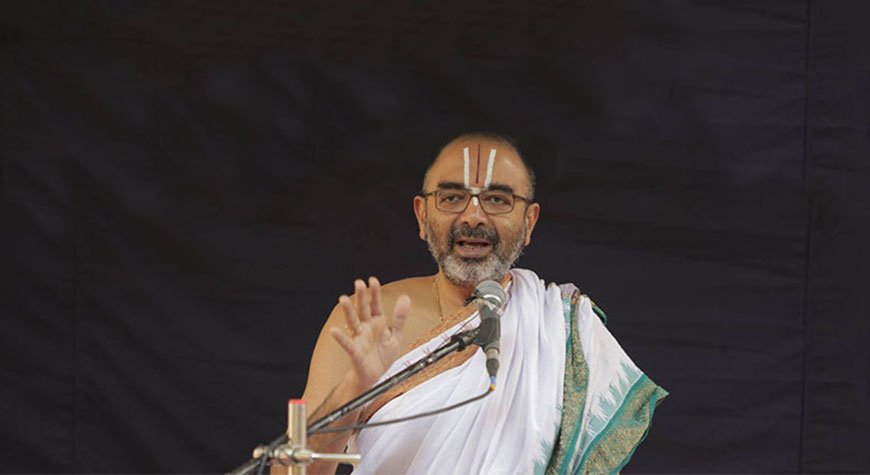 Velukkudi Discourses – Upanyasam CD | DVD | Pen Drive | Downloads